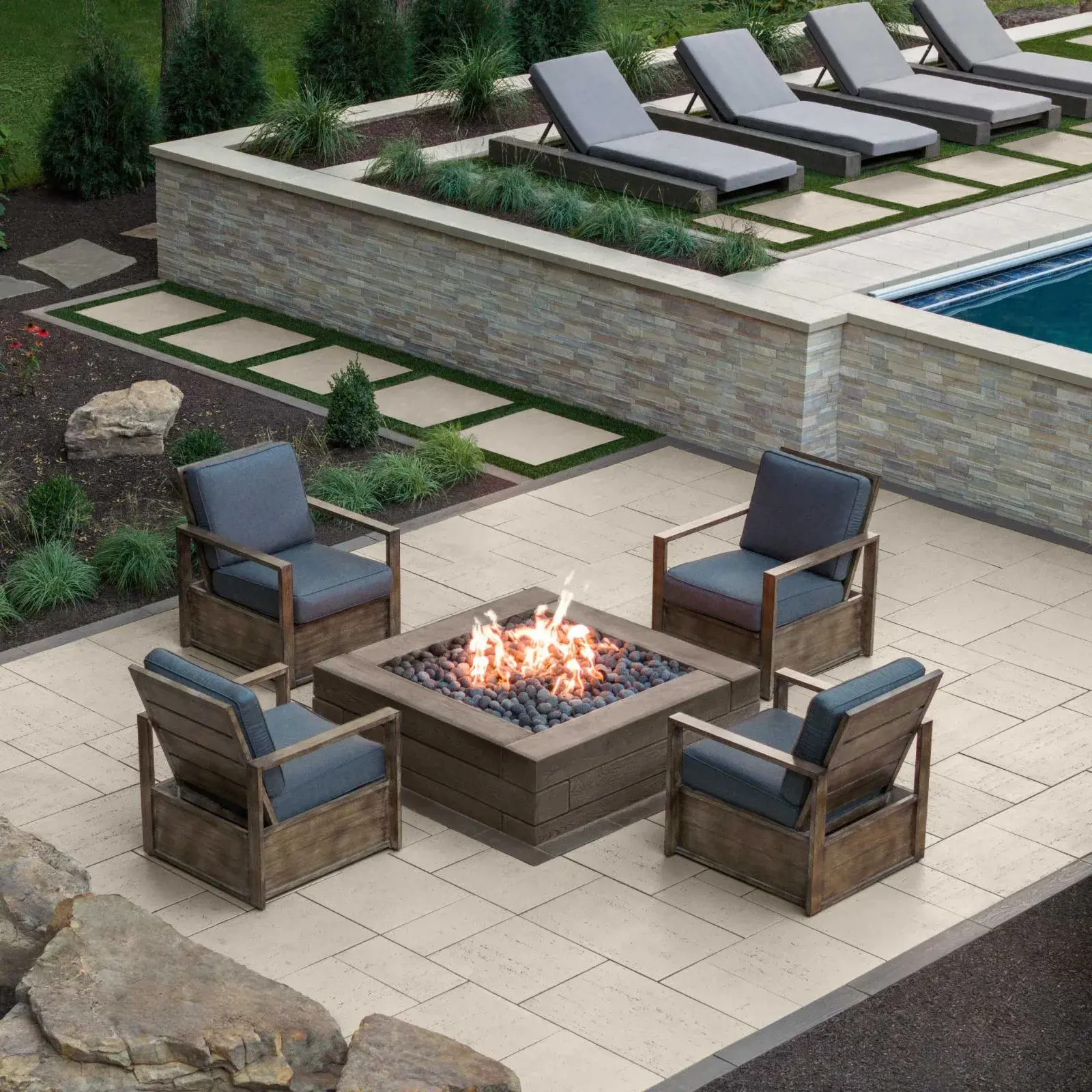 Live Chat Design Tips | Design Your Dream Outdoor Space | Techo-Bloc