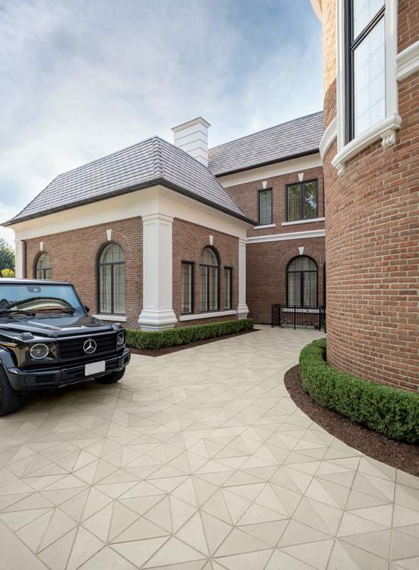 Industria Triangle Smooth | Pavers | Techo-Bloc | Techo-Bloc