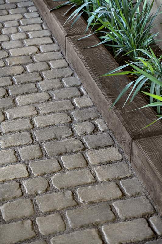 Borealis Edge | Garden Edging Stones | Techo-Bloc